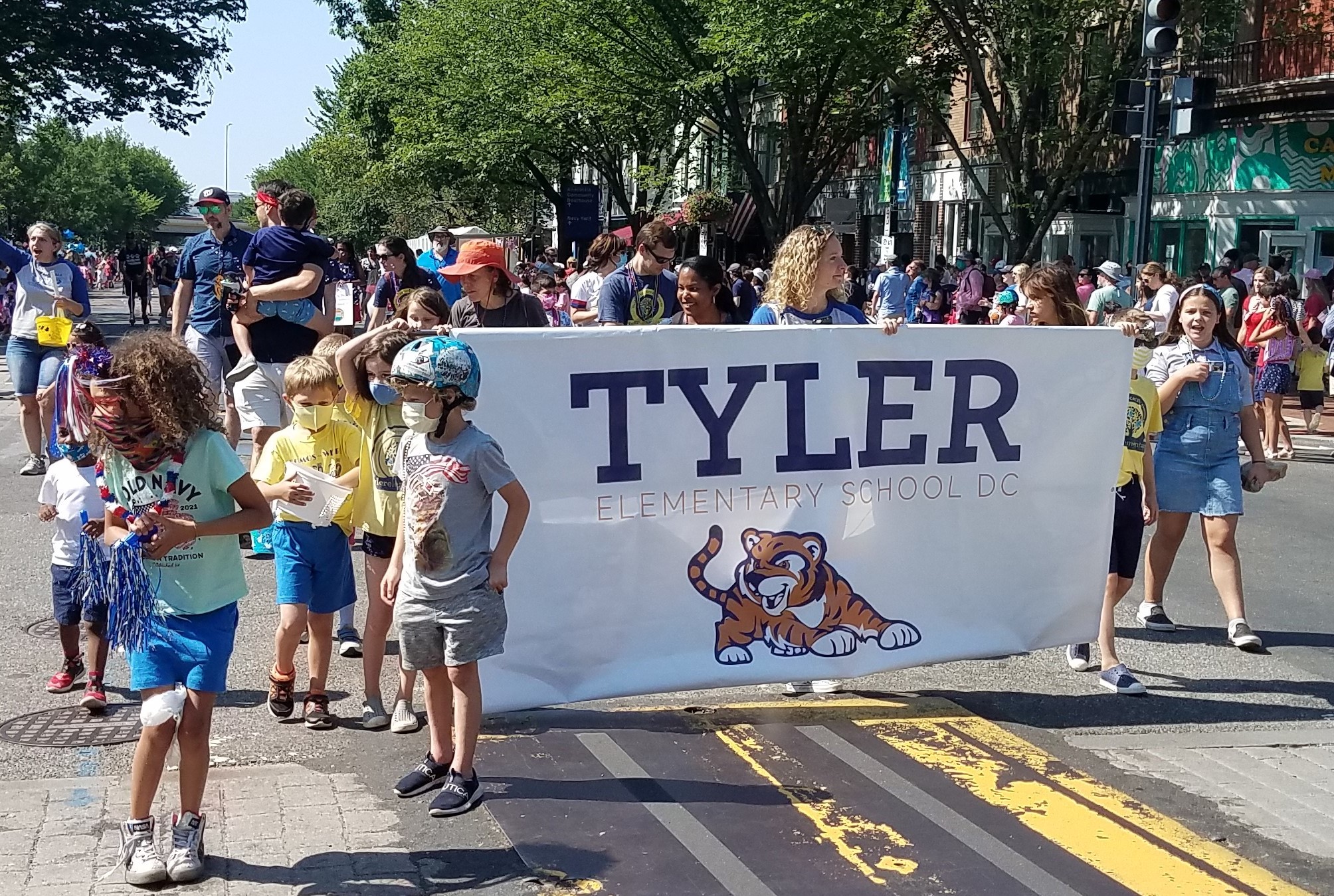 Barracks Row July 4th Parade – Photo Essay | CAPITOL HILL CORNER