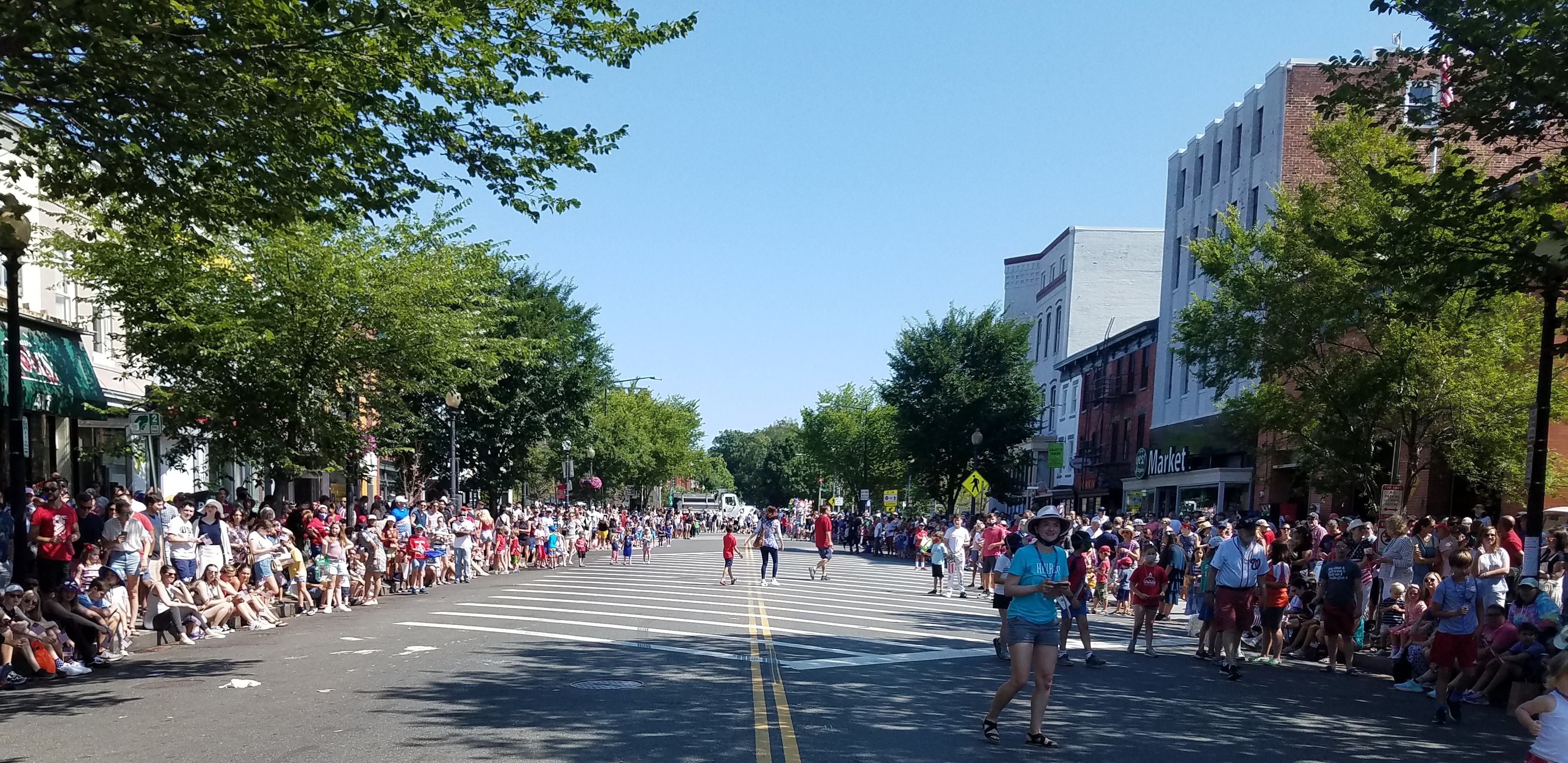 Barracks Row July 4th Parade – Photo Essay | CAPITOL HILL CORNER