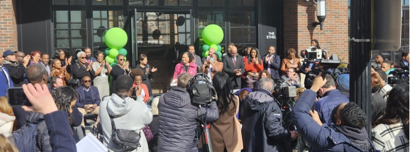 Mayor Cuts Ribbon on Hill East’s 100 Units of Housing for the Homeless ...