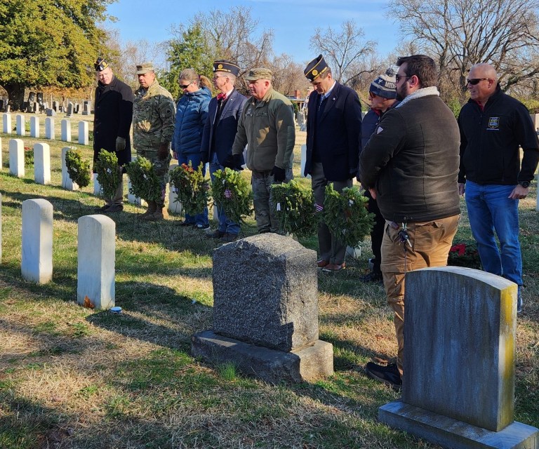 Photo Essay: New Congressional Cemetery Tradition Debuted Saturday ...