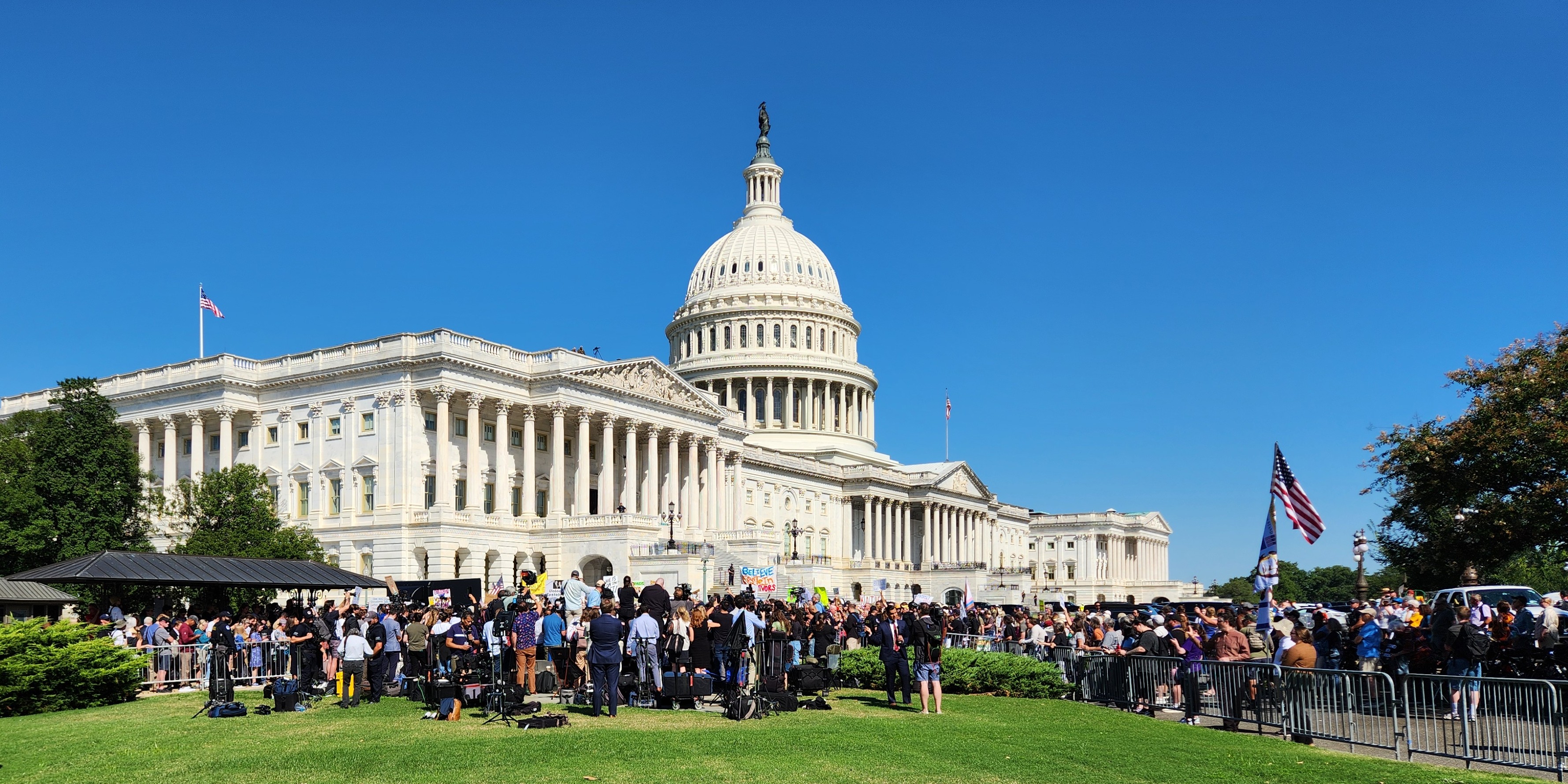 The Week Ahead…& Some Photos from the Past Week | CAPITOL HILL CORNER