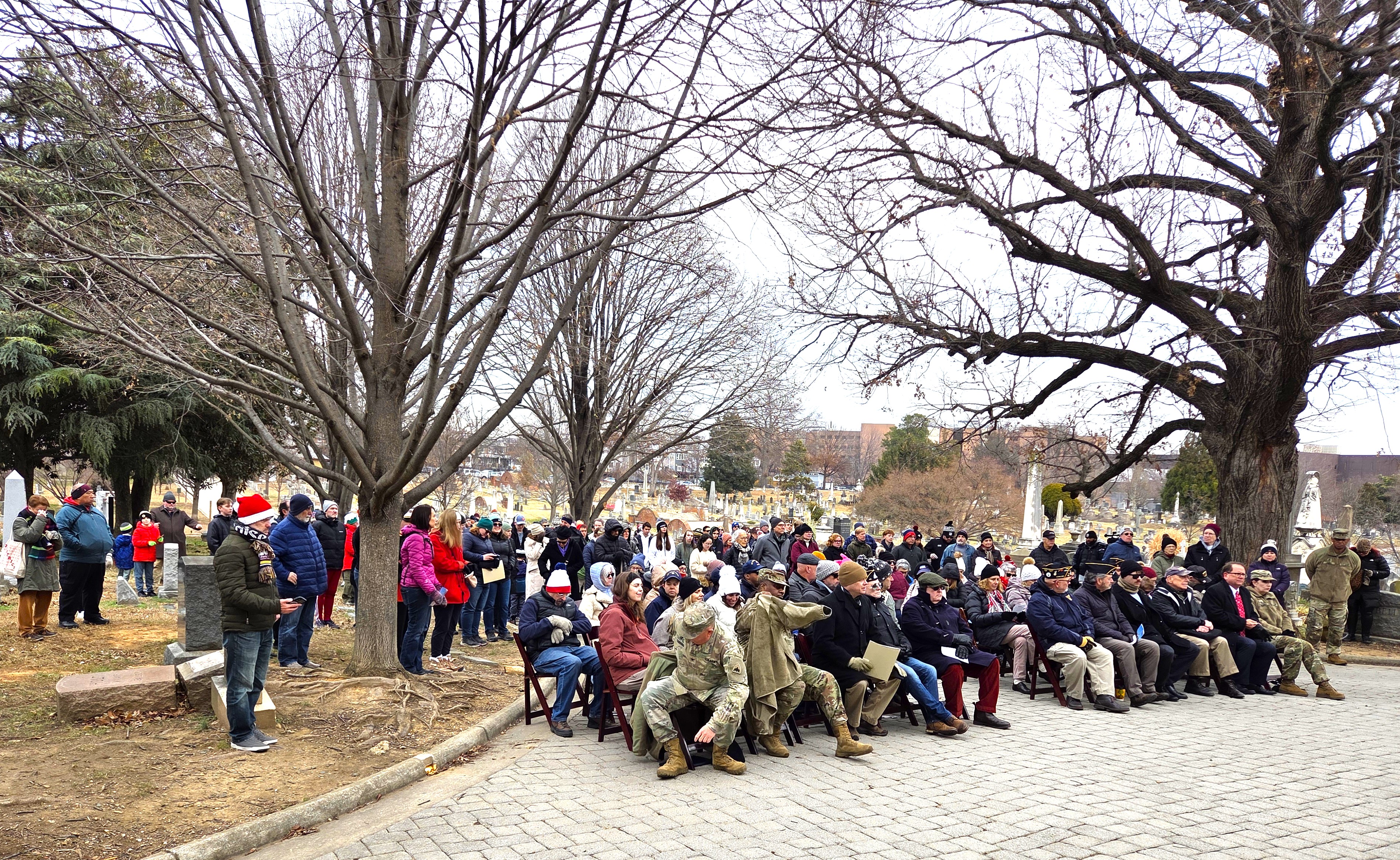 Photo Essay: Wreaths Across America at Congressional Cemetery Honors ...